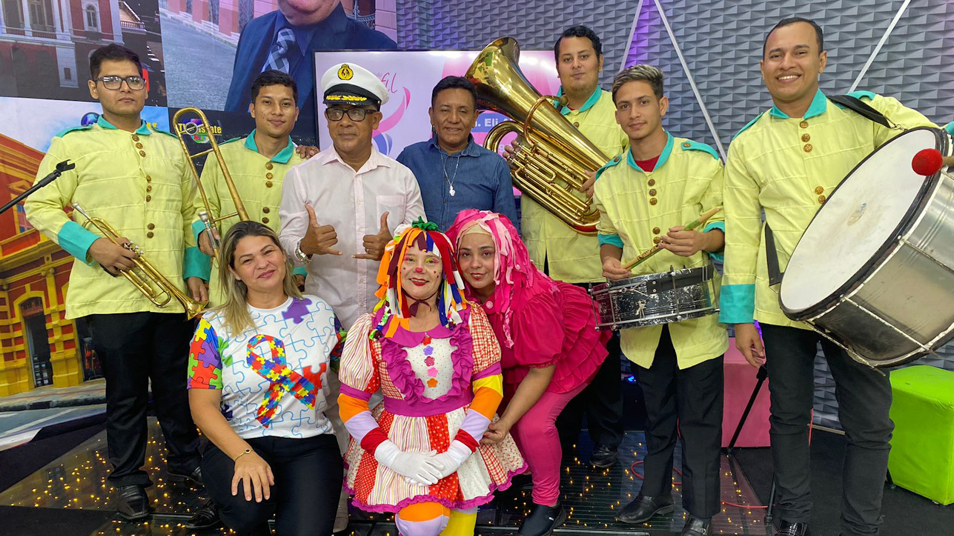 Euzira Barbosa e Banda do Charlinho no Recreio na Amazônia - MSKTV